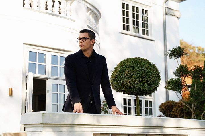 Esben Bjerre reddede firma fra konkurs: Får nu mangemillionær med i ...