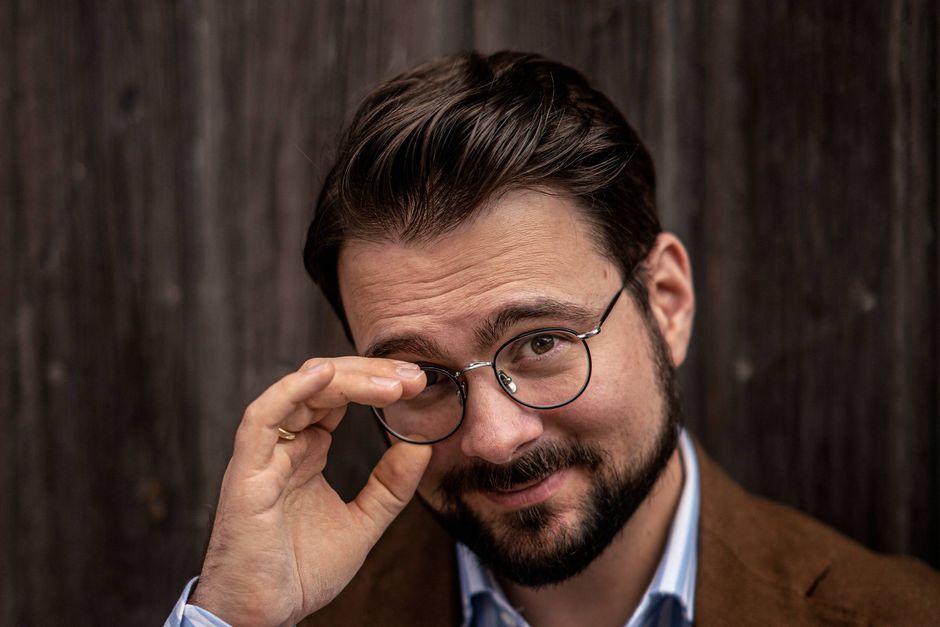 Når Phillip Faber står med dirigentpinden i hånden føler han sig ...