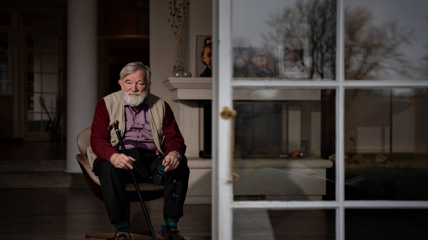 Han forvandlede tre butikker til et milliardimperium: Kurt Daell kom ...