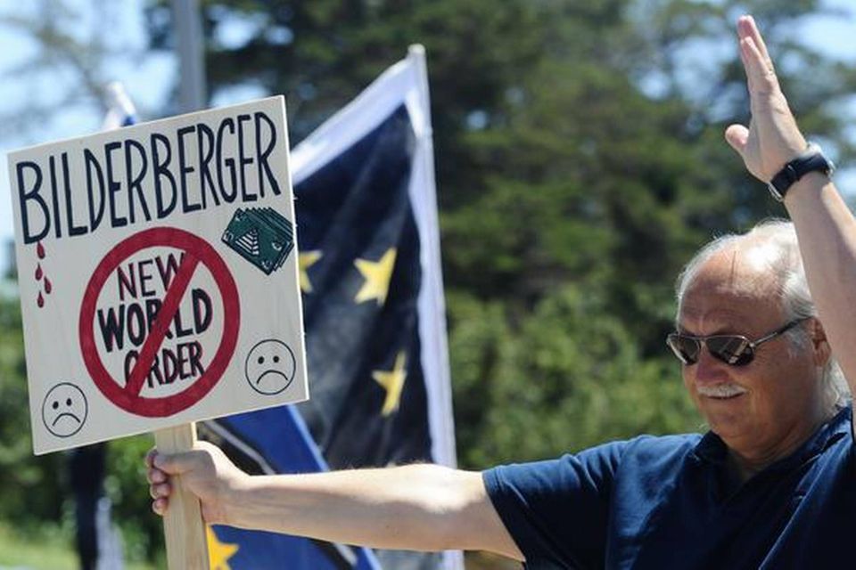 Derfor er Bilderberg-eliten bange for Prekæriatet - Finans