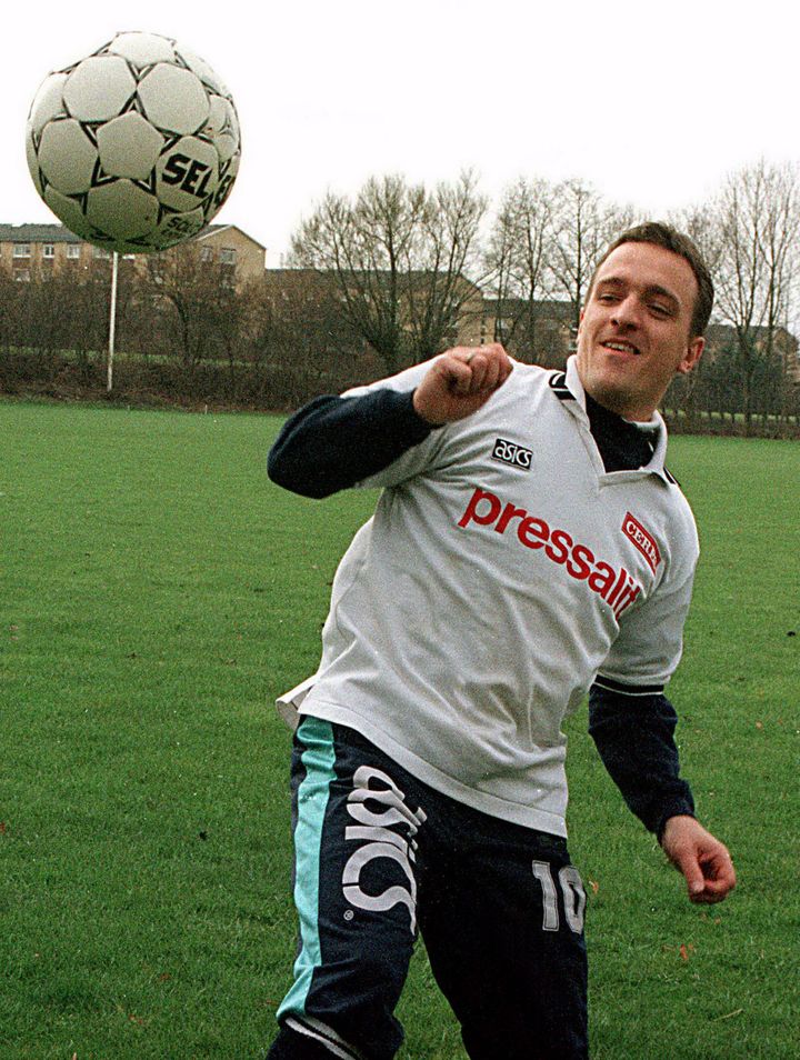 Uffe Jakobsen har sendt 170 hjem med løn - gruer dog for åbningen af ...